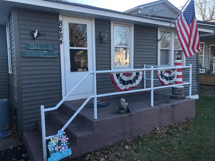 Get To The Point! - Chimney Bluffs State Park, Wolcott