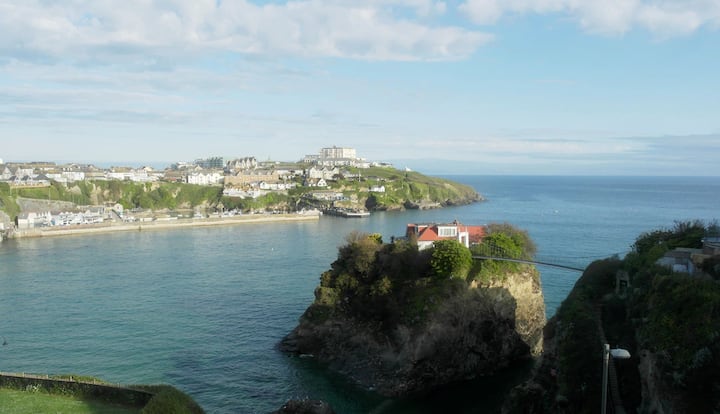 Spacious Penthouse Towan Beach - Newquay
