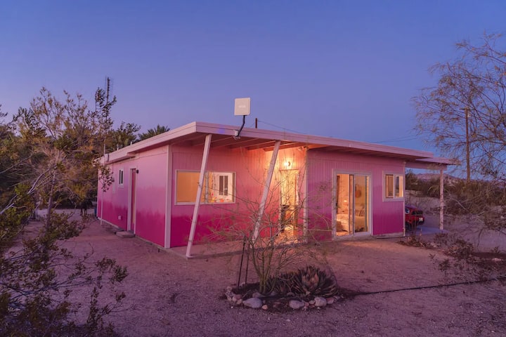 Hot Mint Desert Collective Joshua Tree | 29 Palms - Twentynine Palms, CA