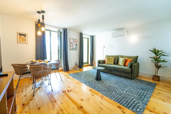 Lifestyle At Porto By Upperground - Porto
