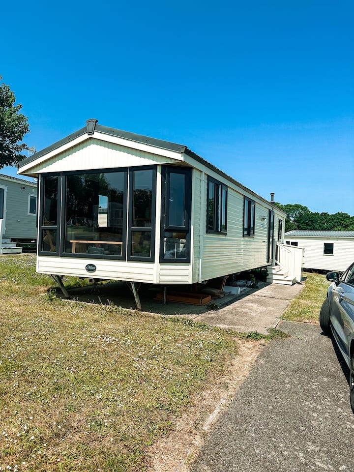 Holiday Home At Thorness Bay - Isle of Wight