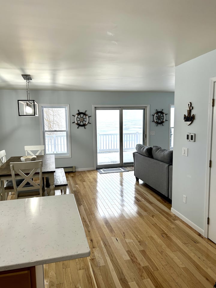 Wake Up To Sunrises - Your Lakehouse Getaway! - Houghton Lake, MI