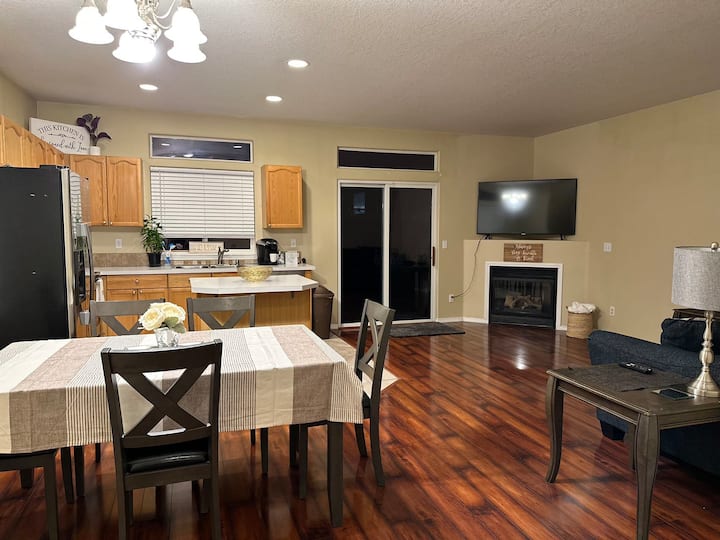 30% Monthly Discount|modern 3b/2.5b House - Hillsboro, OR