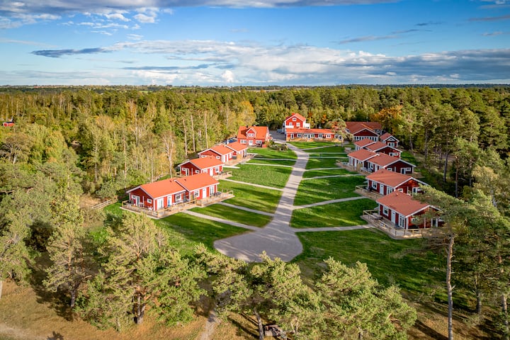 Rymlig Stuga Med öPpet Kök & Allrum - Mörbylånga