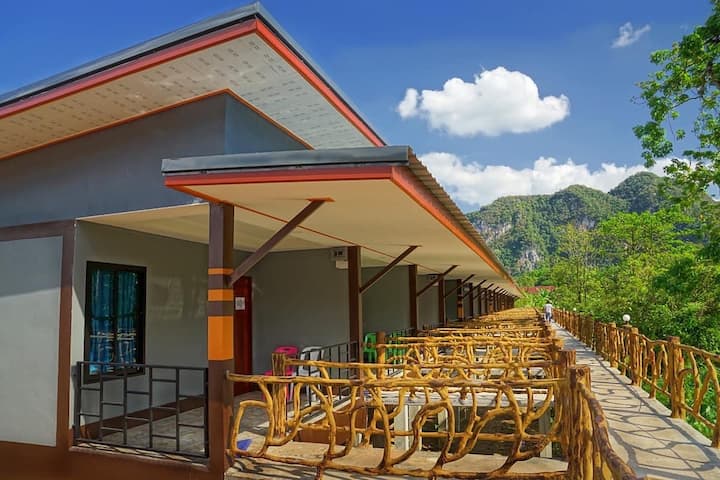 Smiley Bungalow Khao Sok - Khao Sok