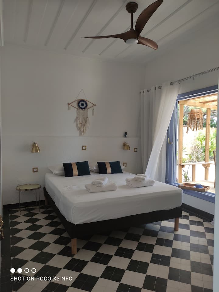 Chambre Athéna, 2 Personnes - Saint-Gilles les Bains