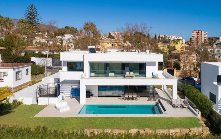 Ref.040 Villa Benalmadena - Benalmádena