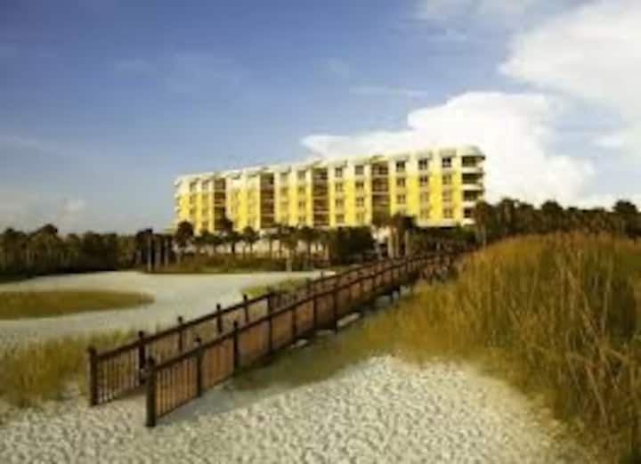 Luxury On The Siesta Key Beach! - Siesta Key, FL