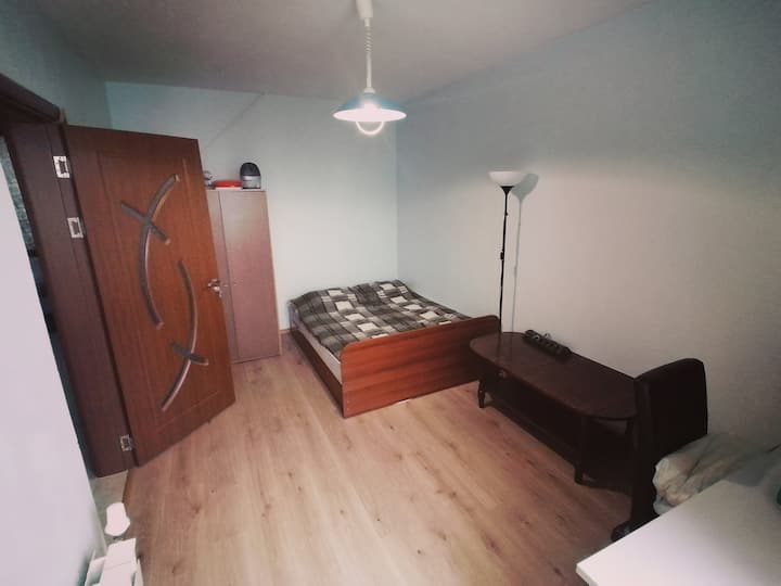 Room Near Metro/city & Airport For Short Stays - Sofía