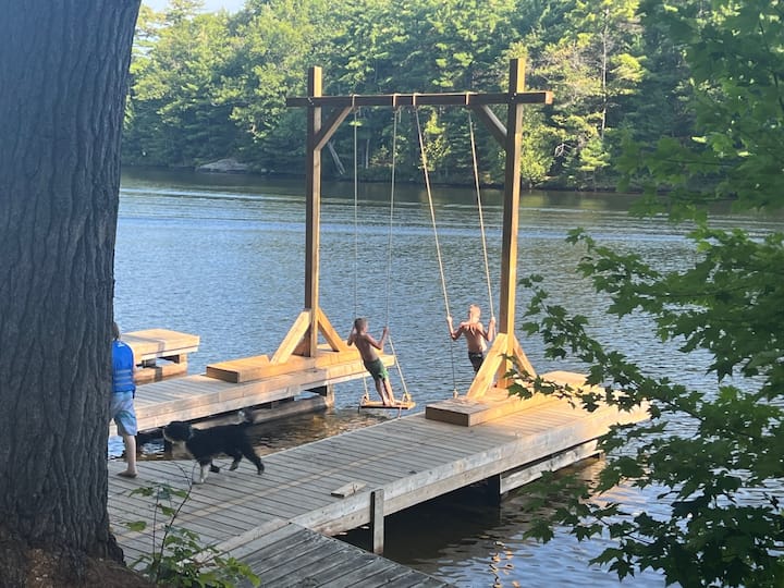 Muskoka Lake Waterfront Family Retreat + Sauna - Muskoka District Municipality