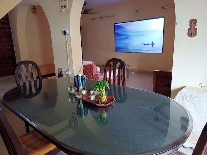 Book Now, Large 4bhk Duplex Penthouse Home Stay - 