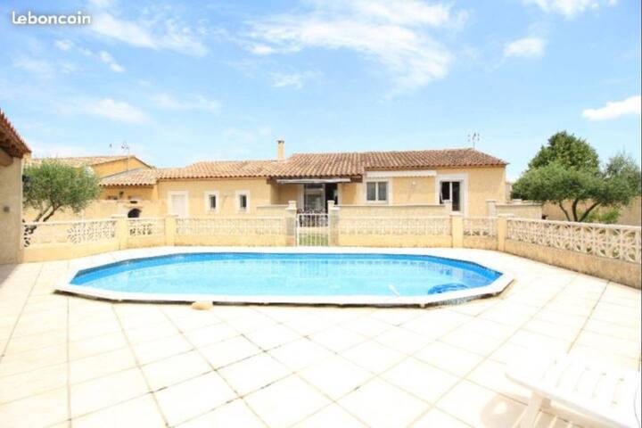 Maison Dans Le Sud Près De Nimes - Bellegarde