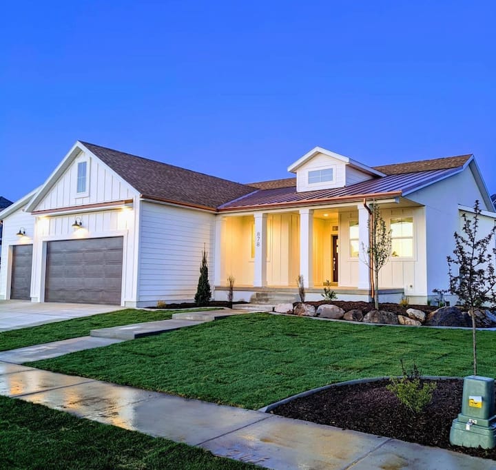 Modern Mapleton Get-a-way Basement Apartment - Springville, UT