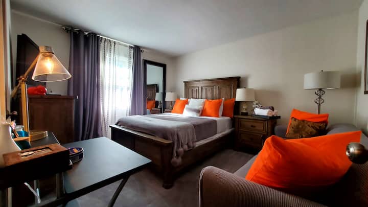 North Stamford Lux - Plush, Comfortable & Quiet - Greenwich, CT