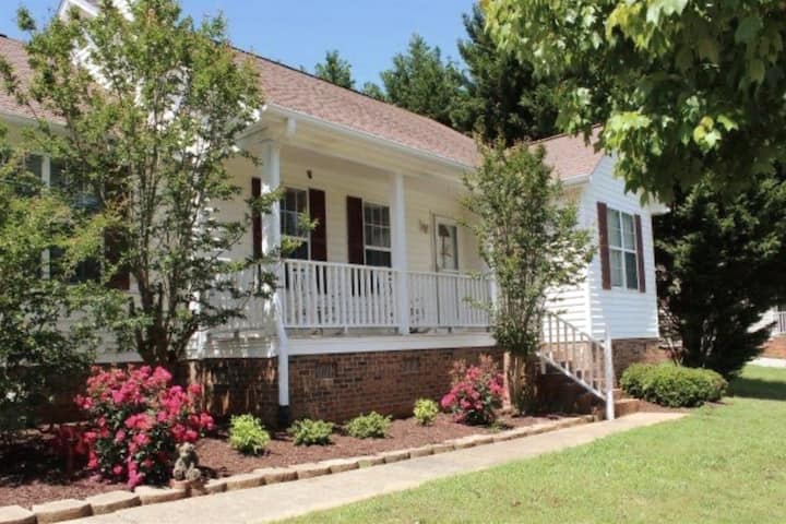 Jess & Bailey's Easley Escape - Easley, SC