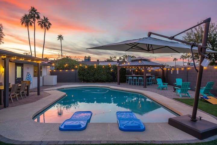 Gorgeous Backyard~priv Pool~pergola/ Built In Bbq - Chandler, AZ