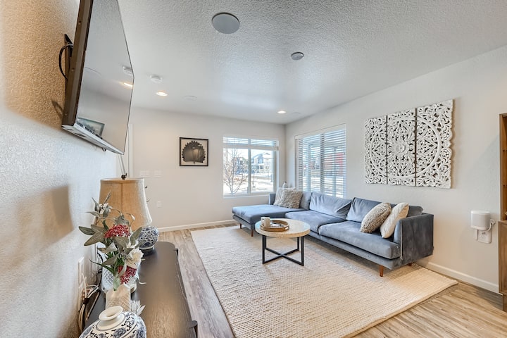 Central Park Gem- Close To Dt - Aurora, CO
