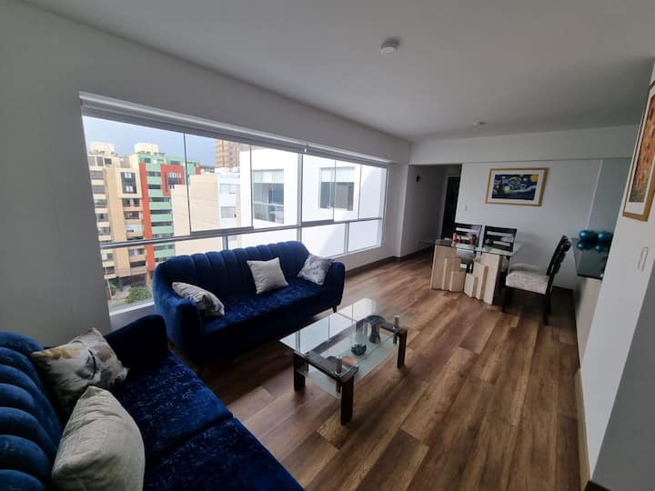 Apartamento En Miraflores - Lima