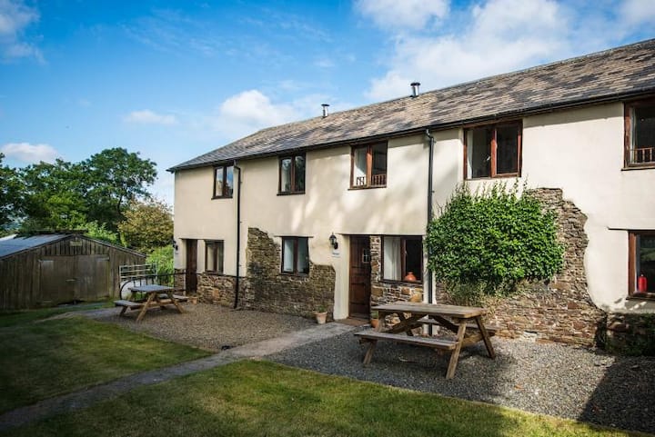 Parlour Countryside Cottage - North Devon