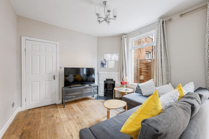 Spacious Two Double Bedroom Garden Flat - Fulham - 富勒姆