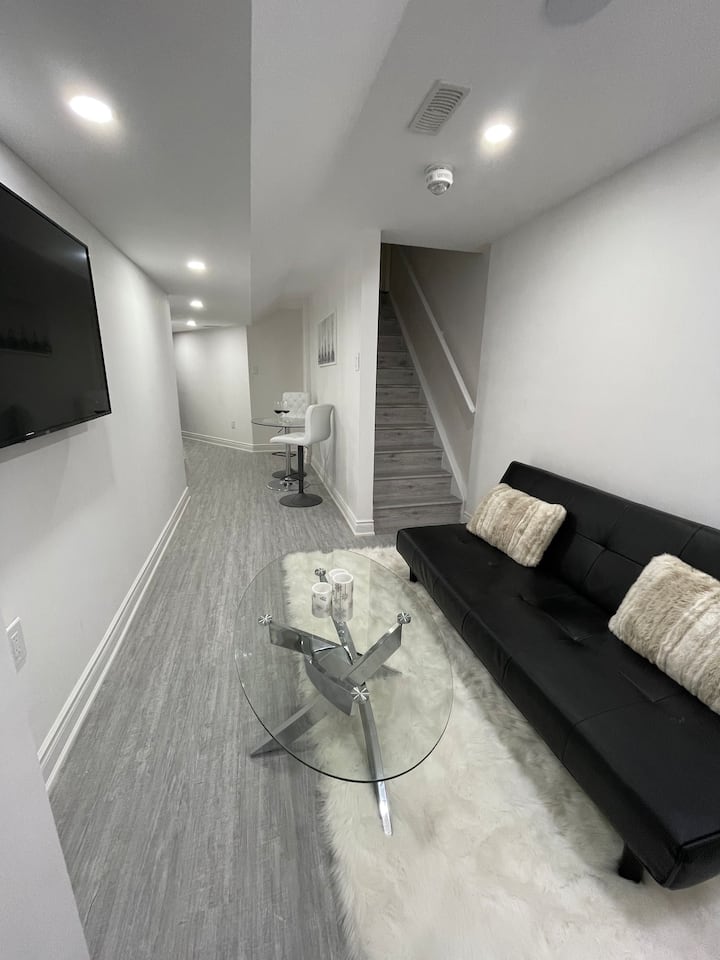 Brand New, Modern Apartment - Brampton