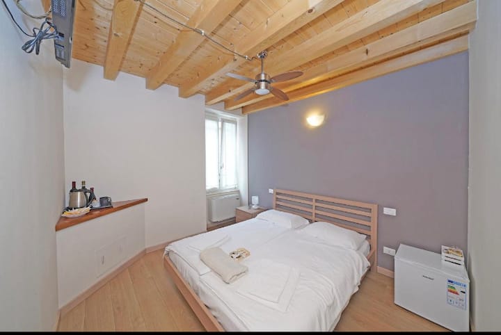 Camera Doppia Con Bagno Privato - Gargnano