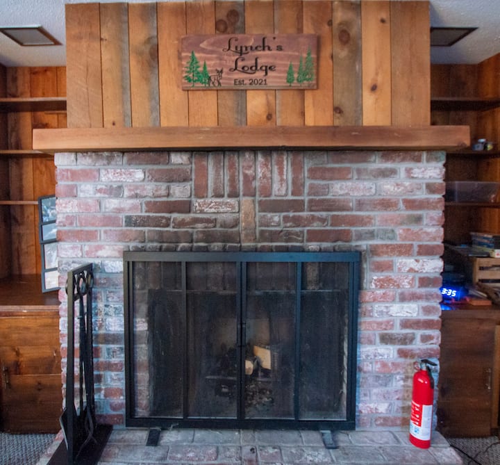 Lynch's Lodge
White Mountain Getaway - Campton, NH
