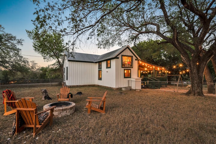 4 Pet-friendly Cabins On 8 Acres With 4 Hot Tubs - Spicewood, TX