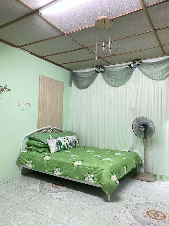 Homestay Rumah Kebun (Unit 2) - Kuala Kangsar