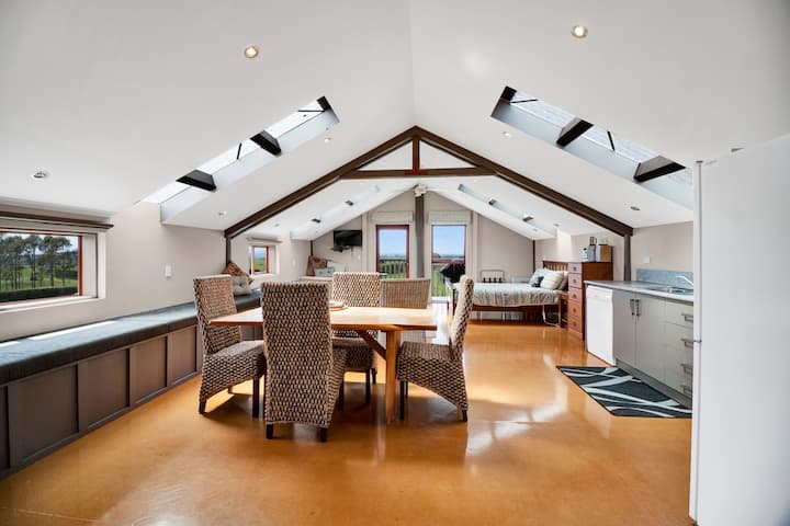 The Shed At Barberry Hill - Eltham