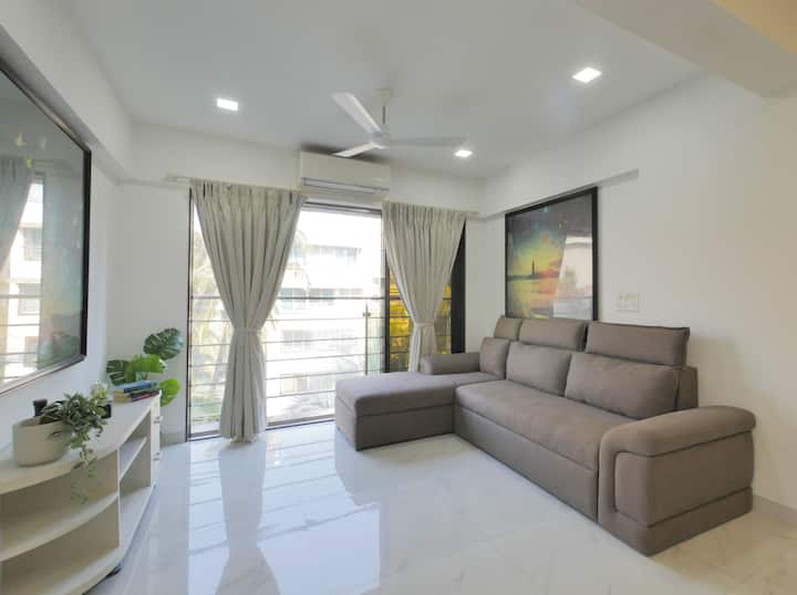 Athena Elegant 2bhk In Khar | Gated & Connected - Mumbai
