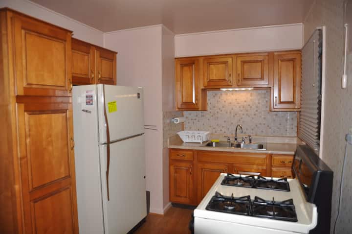 Cozy Lake Erie Bungalow! - Erie, PA