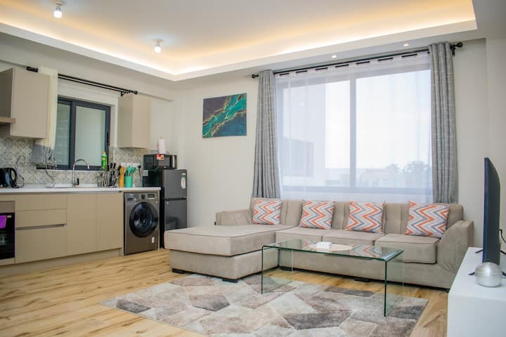 Westlands Gem 1br W/ Rooftop Pool & City Views - Nairobi