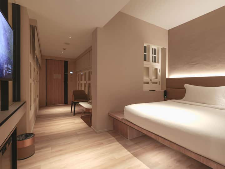 Premier King - Non Smoking - Singapore