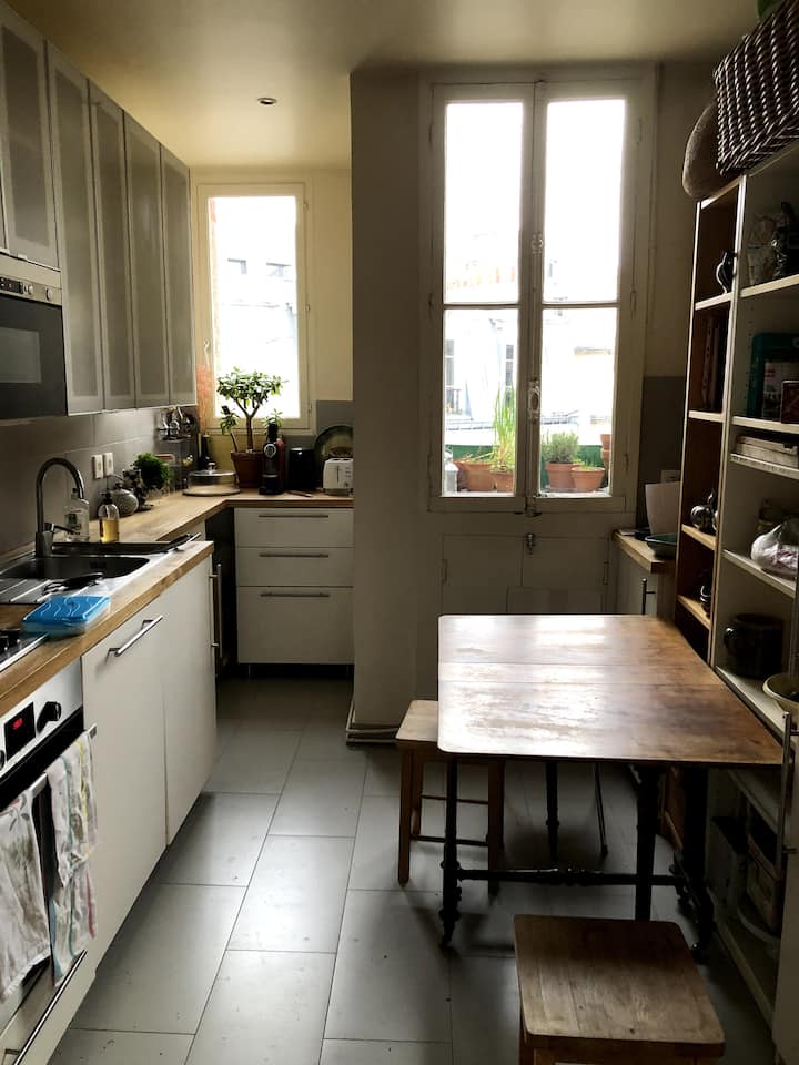 Chambre Indépendante Et Calme. - Parijs