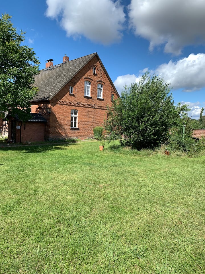 Bauernhaus Mit Besonderem Charakter. - Mecklenburgische Seenplatte