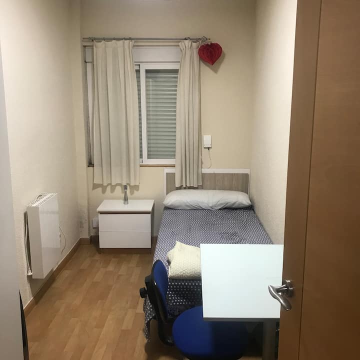 Habitación En Centro De Getafe - Pinto