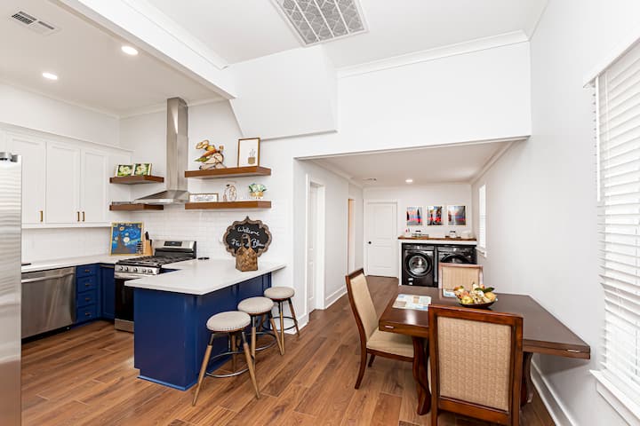 Fleur De Bleu ~ 2 Bed Near Lsu And Downtown ~ - Baton Rouge, LA