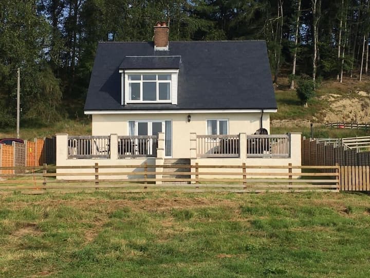 Country Cottage - Shropshire