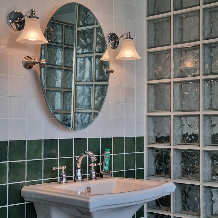 [Hotel Proust] 1f /욕조에서 즐기는 부산항대교 오션뷰&웰컴디저트/부산역10분 - Busan