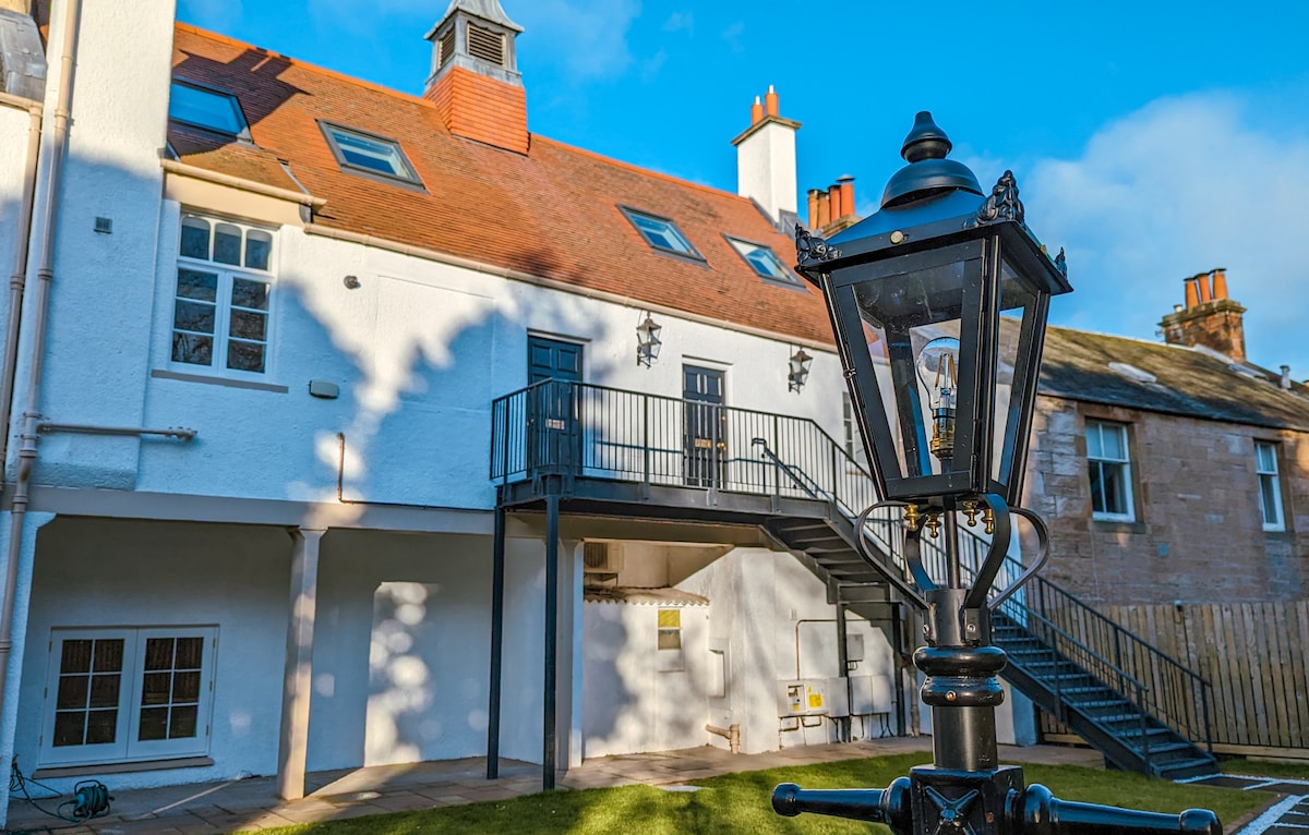 Edinburgh Old Town Accommodations | Airbnb