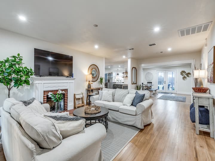 The Belle - Central Fort Worth Charmer! - 포트워스