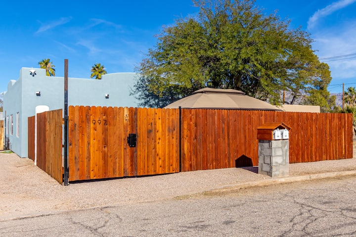 Desert Oasis - 투손