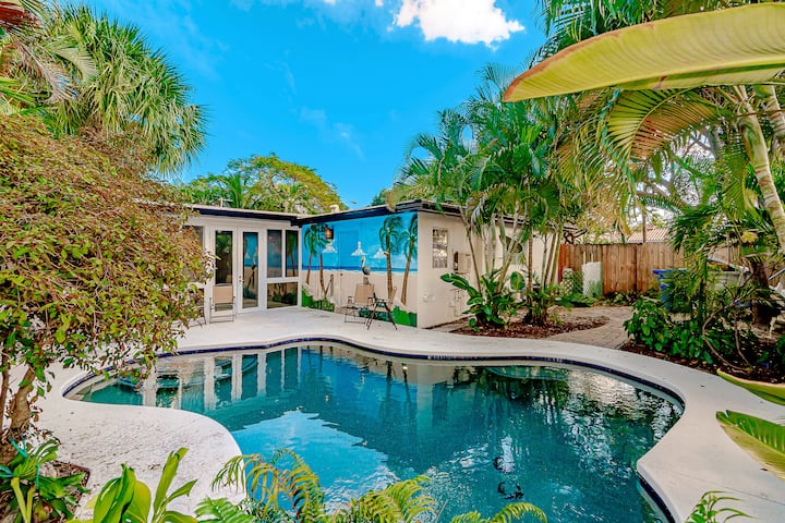Tropical Retreat Heated Salt Water Pool Home - Pompano Beach, FL