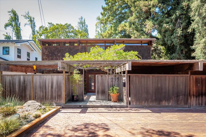 Mid Century Modern Masterpiece - San Luis Obispo