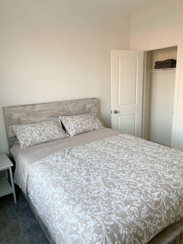 New Cozy Suite In Bowmanville - Bowmanville