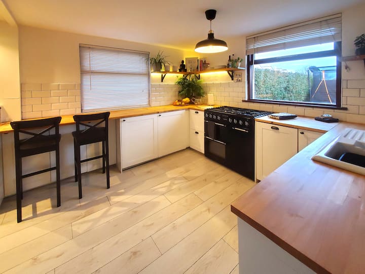 Hawkins House - Fistral Beach