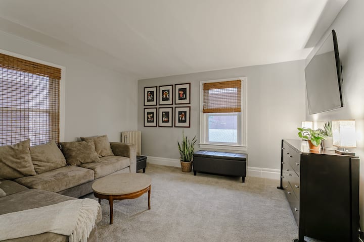 Warm Welcome, Clean Retreat. - Rochester, NY