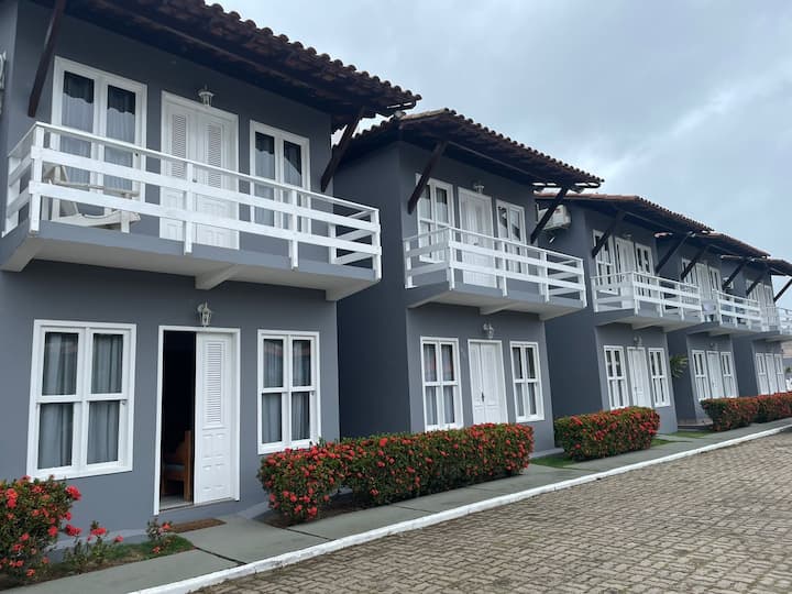 Apartamento De 3 Quartos, Na Praia De Taperapuan - Porto Seguro
