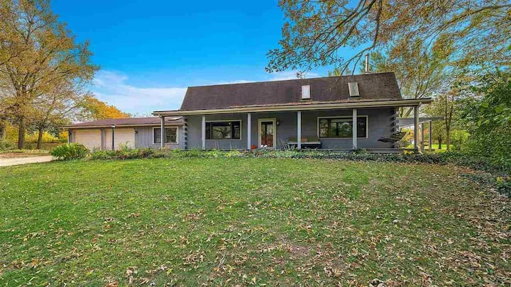 Restore Retreat On Rock River - Illinois